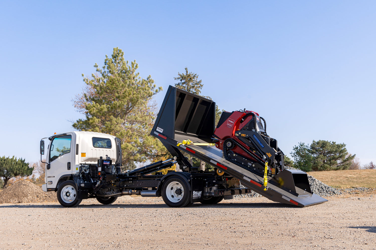 Hooklift, Roll-Off & Container Lifts – VSI UPFITTERS